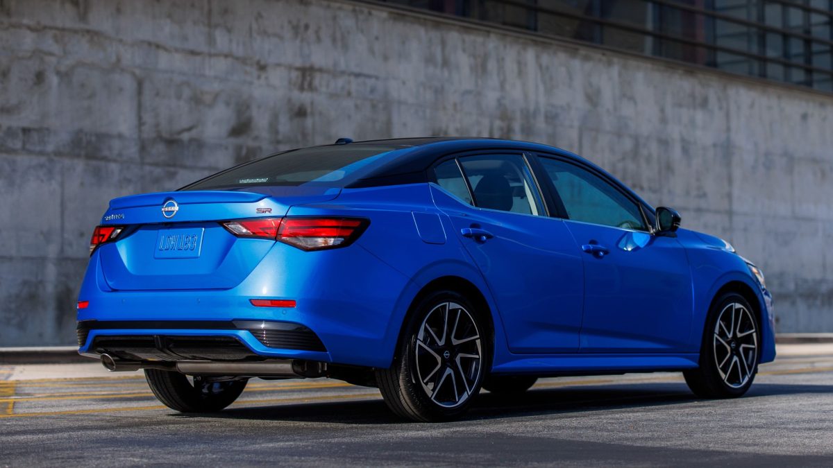 Nissan Sentra 2025: Características, versiones y precios - Autos