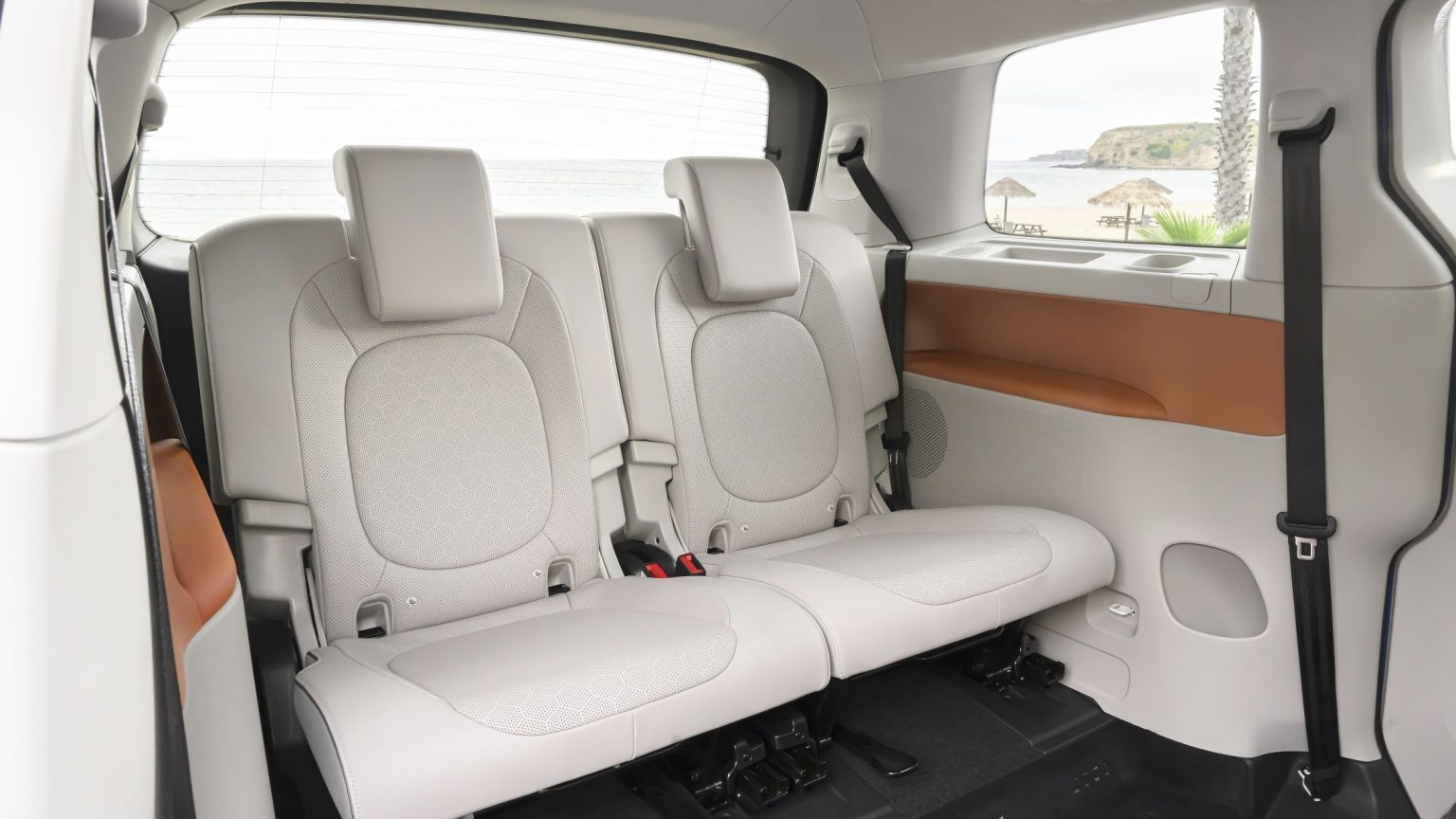 Estas son las camionetas de 3 filas de asientos más económicas - Autos