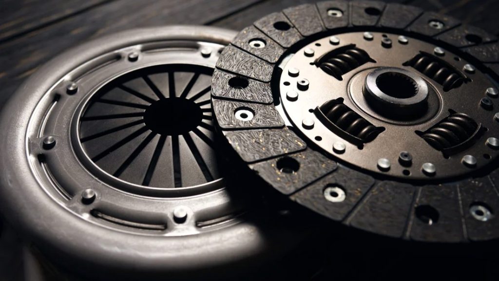 Cómo funciona el embrague del auto: Explicación sencilla y práctica - Autos