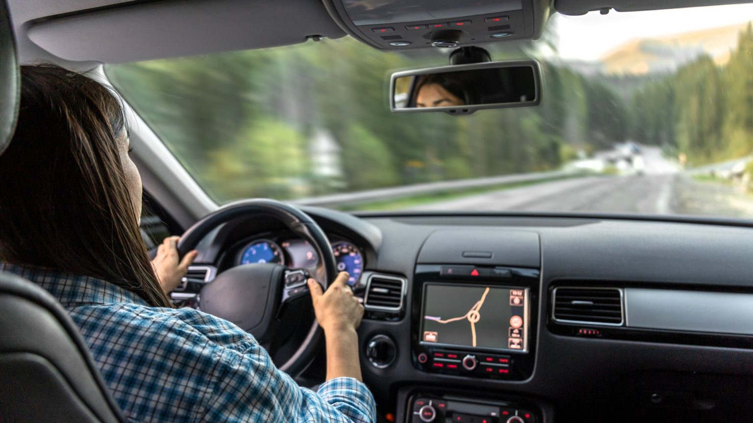 Reglas para rebasar (overtake) de forma segura en carretera - Autos