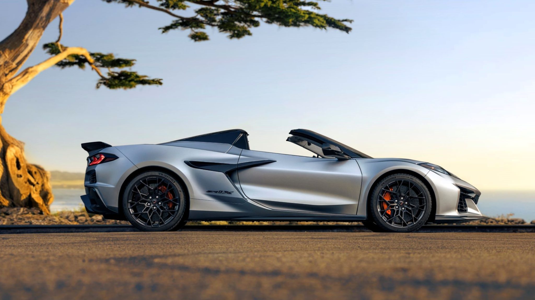 El precio del Chevrolet Corvette ZR1X: vale mucho menos que un Ferrari ...